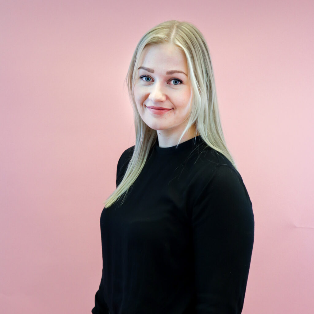 Yhteystiedot ja asiakaspalvelu | Eezy Valmennuskeskus